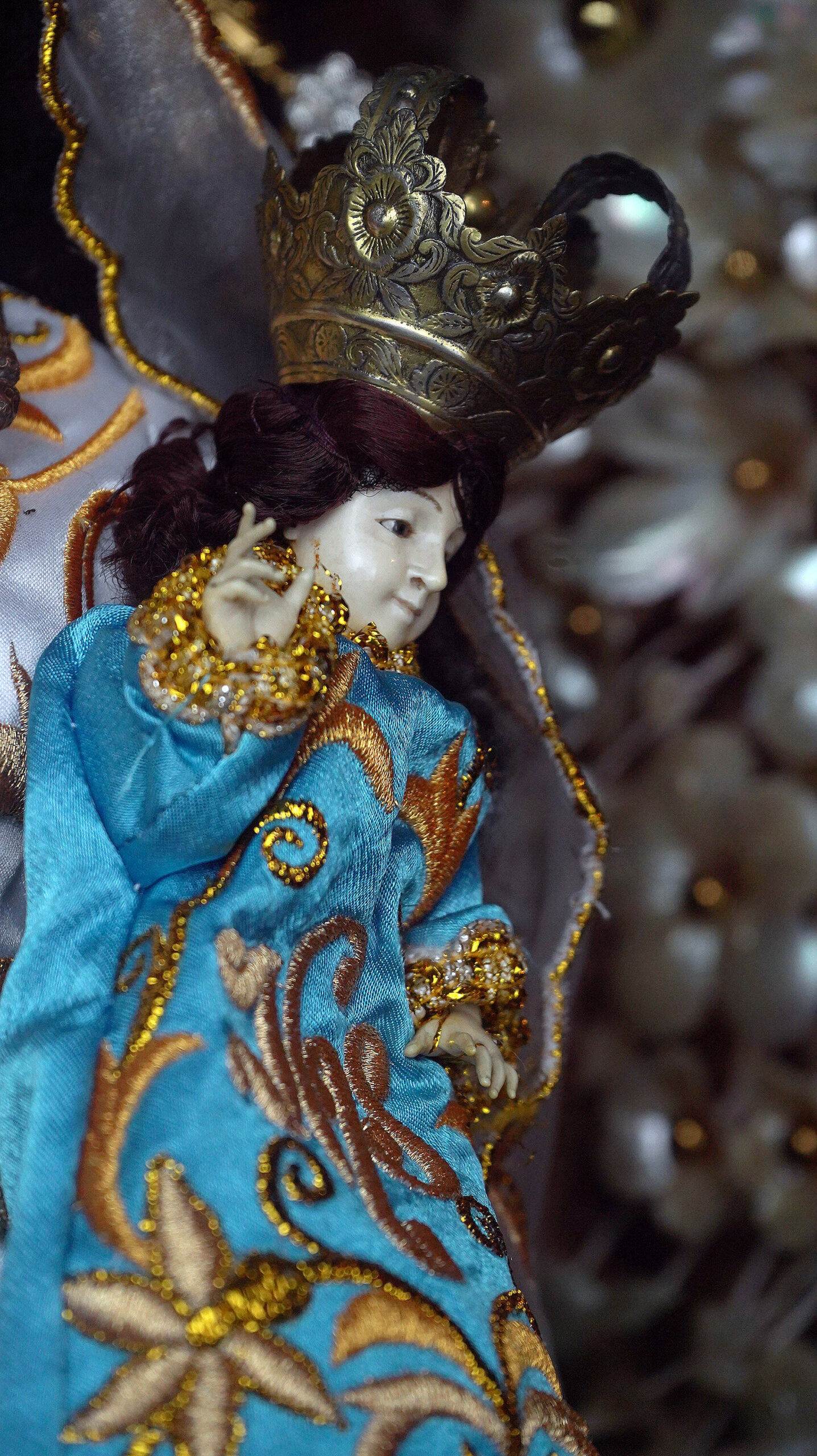 VIRGIN MARY WITH THE CHILD JESUS - The Kabilin Center